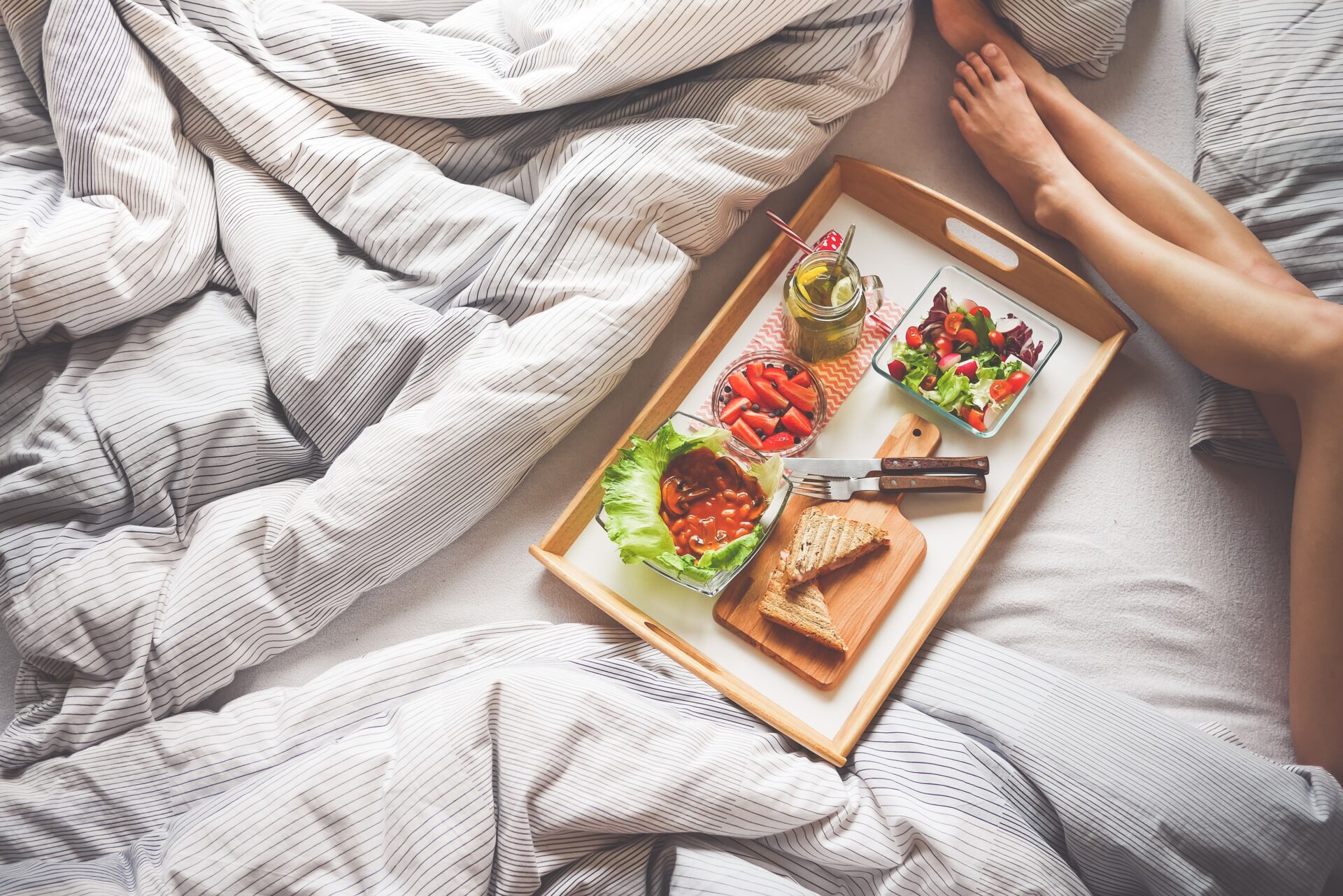 Food and quality sleep - exploring the link